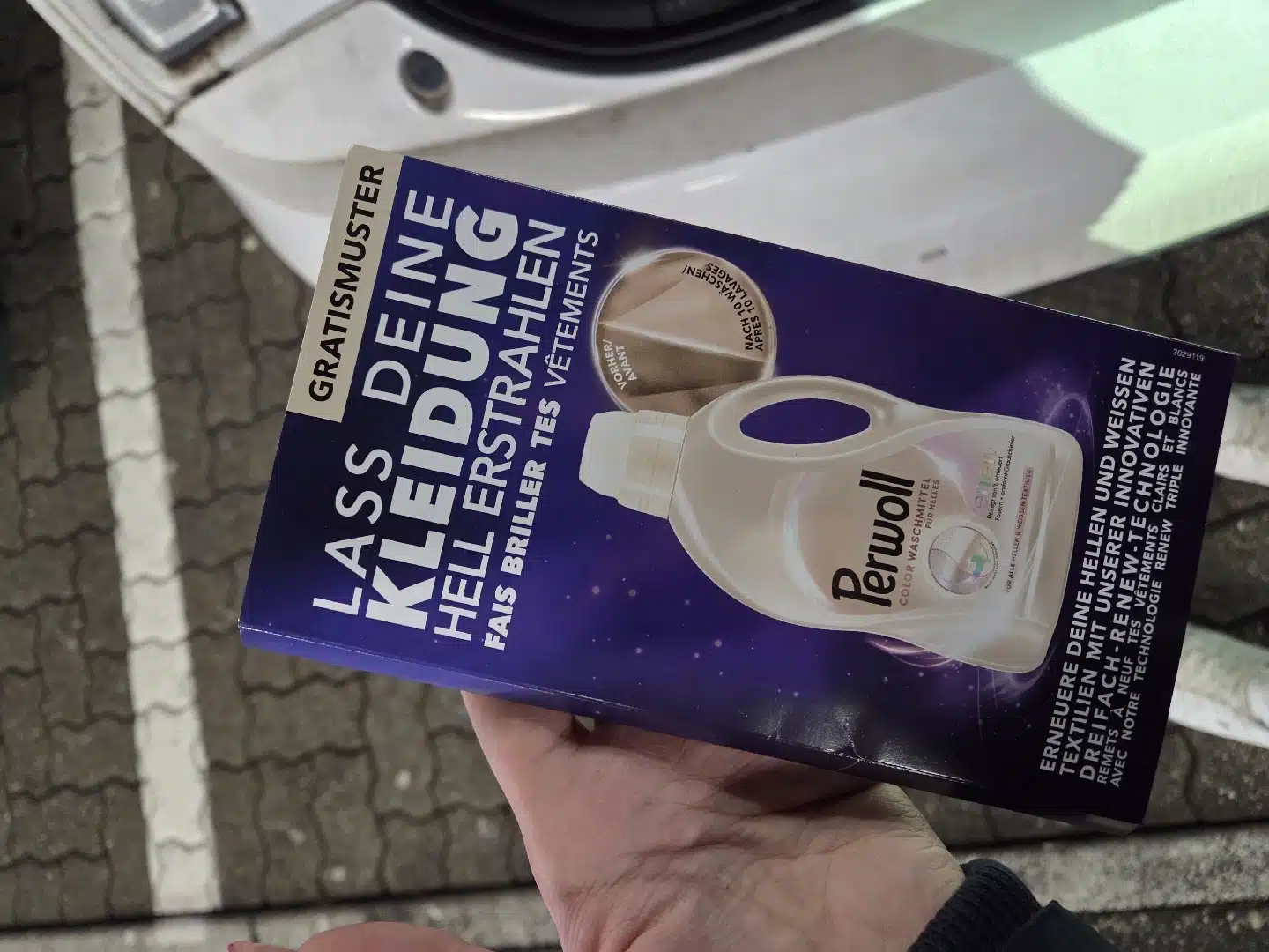 Gratis Zugabe- Perwoll Color für Helles-